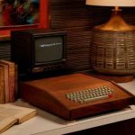 The Original Apple-1 Computer Sells For $400,000 | Gadgetheory